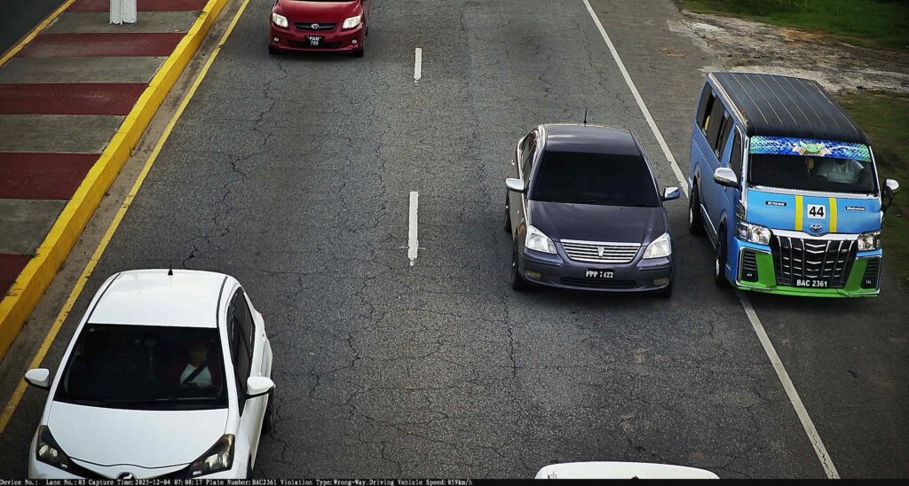 SRIS CAMERAS CATCH 6,500+ “THIRD LANE” DRIVERS AS POLICE STEP UP COURT ...